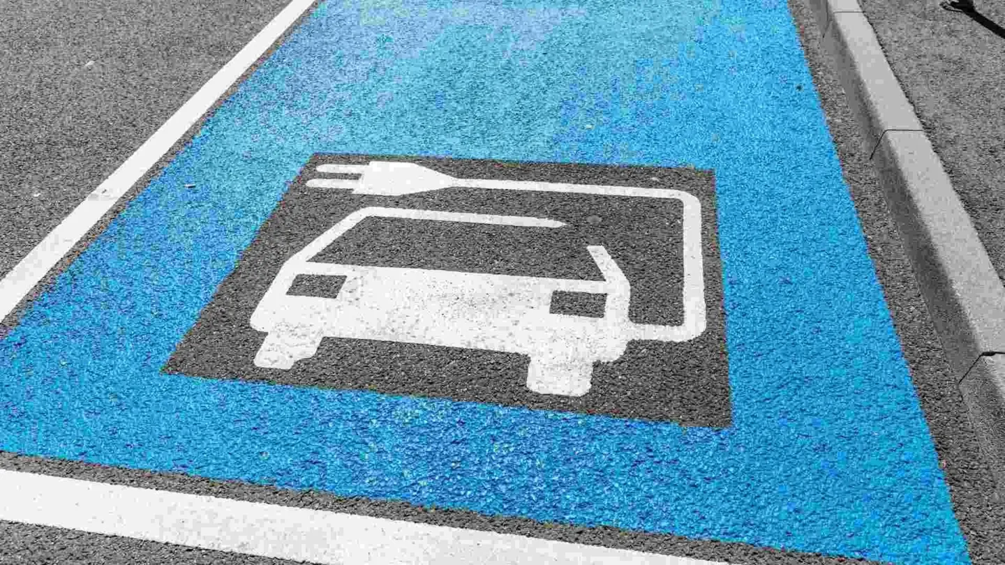 Saudi’s Smart Mobility: Tackling 0.2% EV Uptake